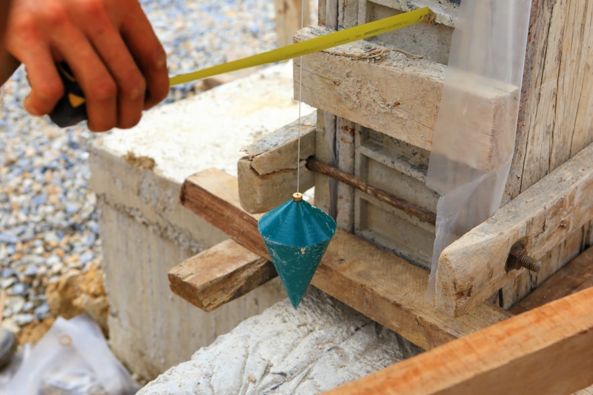 What Is A Plumb Line In Construction? | Carlsbad Rooter